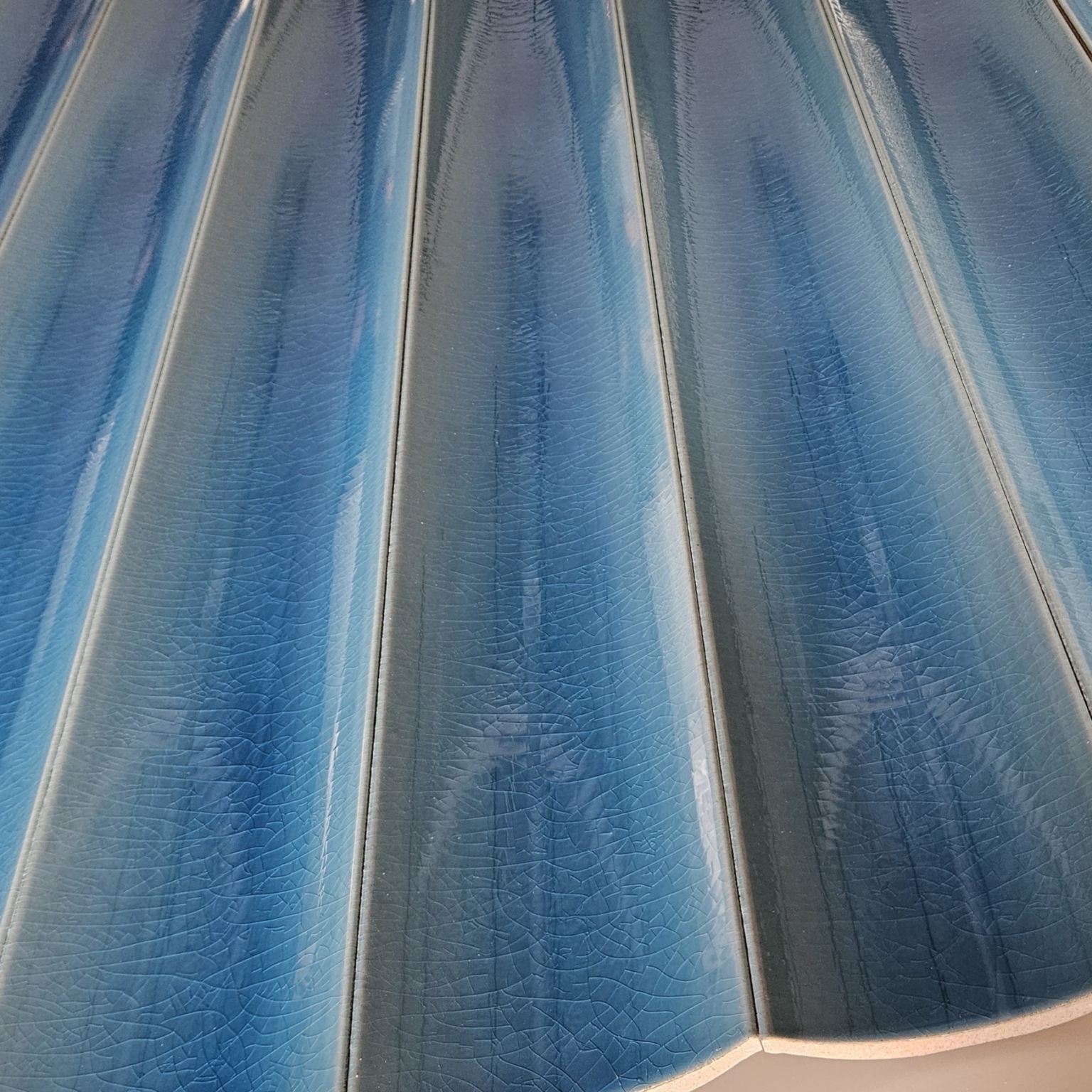 AZURE, GLOSSY/CRACKLE – Medici&CO